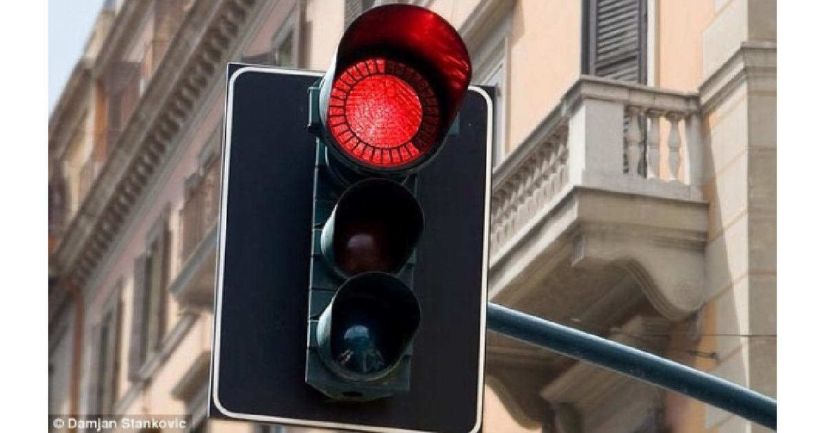 ‘Dead red’ law passes in Indiana - Motorcyclists permitted to drive ...
